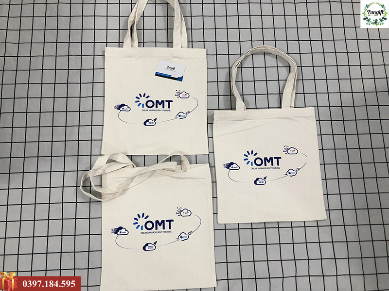 Túi Vải Canvas In Hình Ảnh Theo Yêu Cầu Của OMT