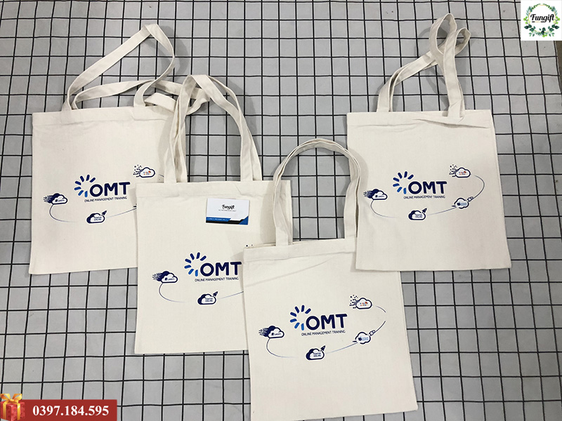 Túi Vải Canvas In Hình Ảnh Theo Yêu Cầu Của OMT