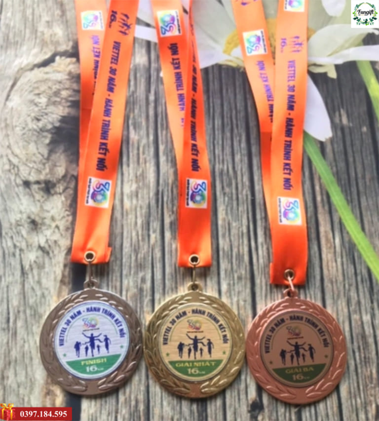 Làm Huy Chương Theo Yêu Cầu HCM - Sản Xuất Huy Chương Giá Rẻ