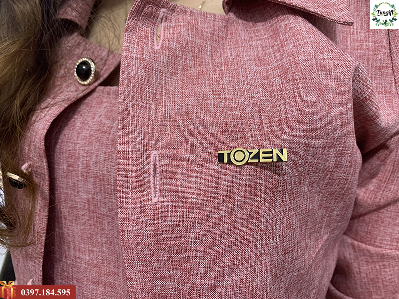 In Huy Hiệu Cài Áo Kim Loại Cho Tozen - Làm Pin Cài Áo Giá Rẻ Hà Nội