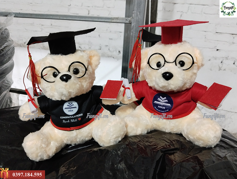 Quà tặng gấu bông in logo kèm phụ kiện Đại học sư phạm HNUE